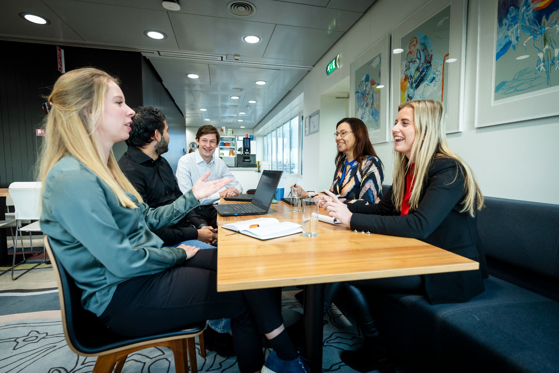 Young professionals :: NWB Bank